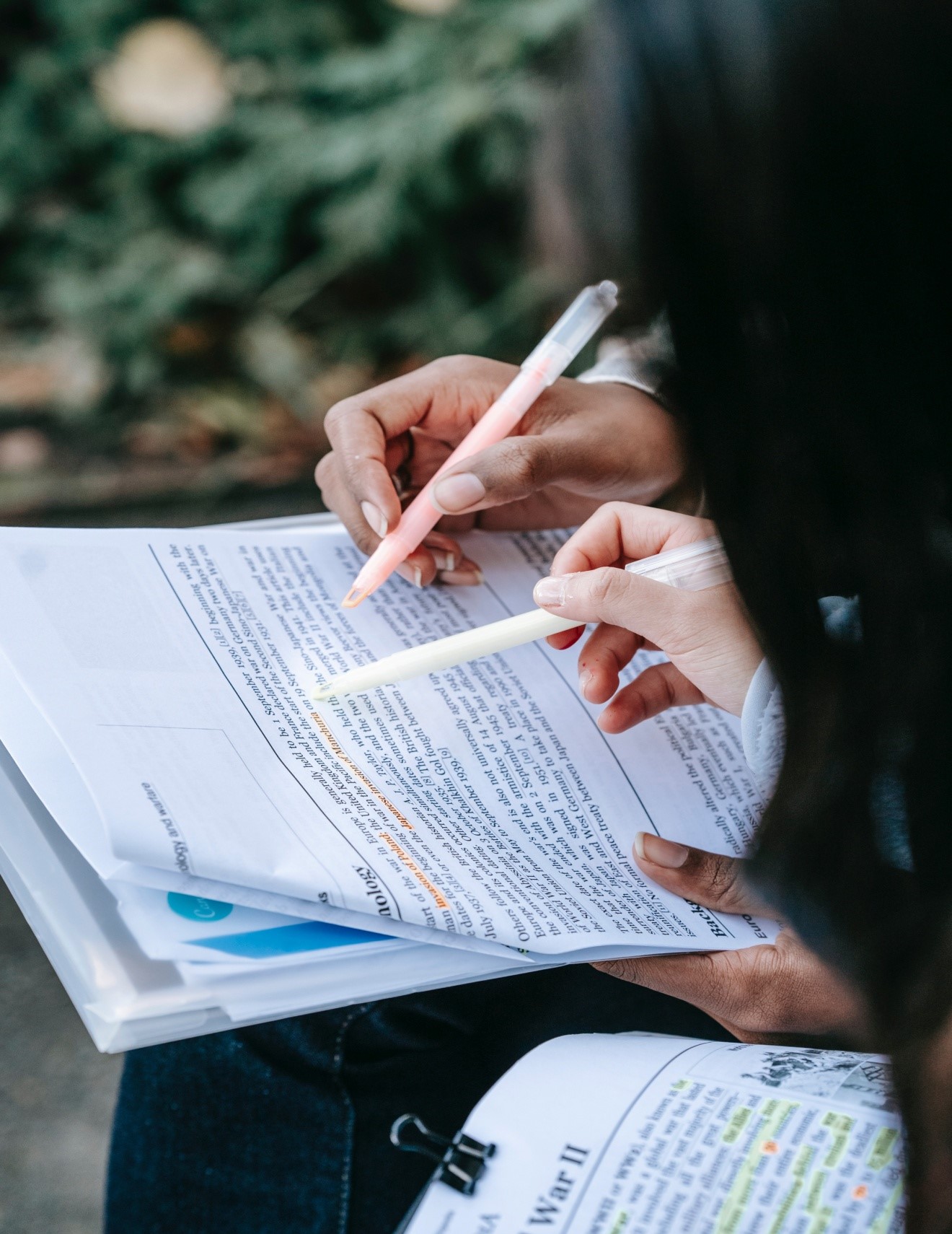 How To Write a Literature Review Like a Pro - Writers Nests